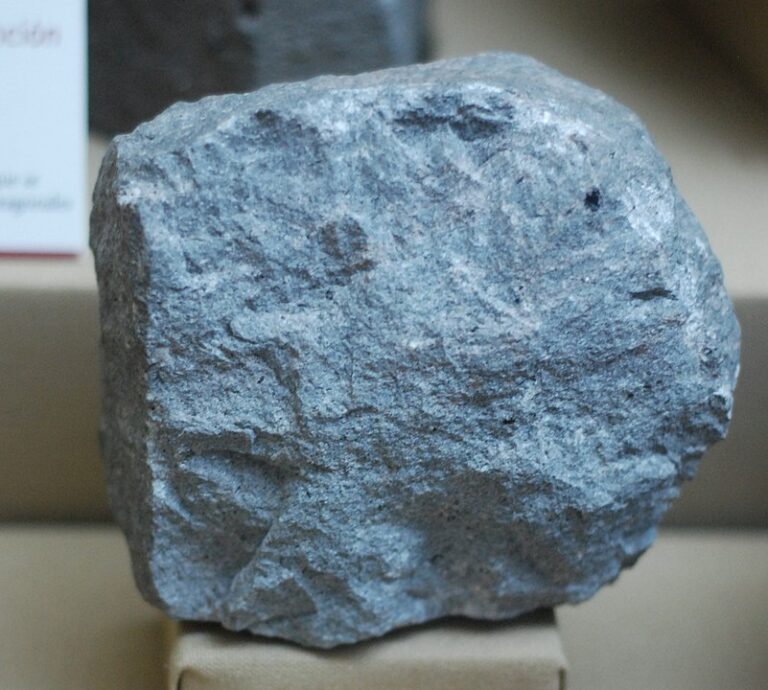 หินแอนดีไซต์ (Andesite) – BoongBrief.com